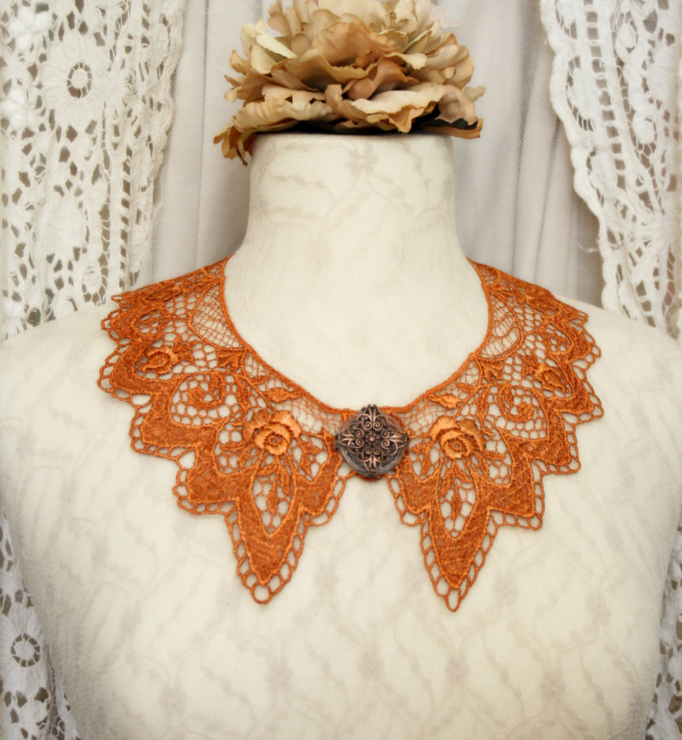 Lace Collar Necklace -sarah- (ombre Burnt Orange) on Luulla